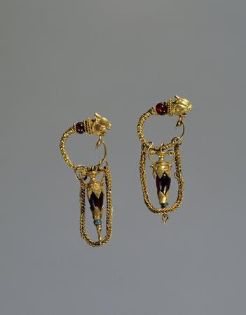 cleopatra ring museum