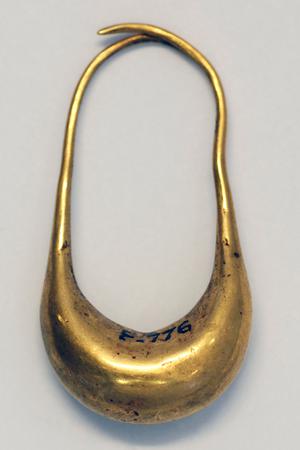ear-ring | British Museum